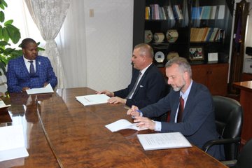 Ambassador Adam Burakowski presents his credentials in the Kingdom of ...