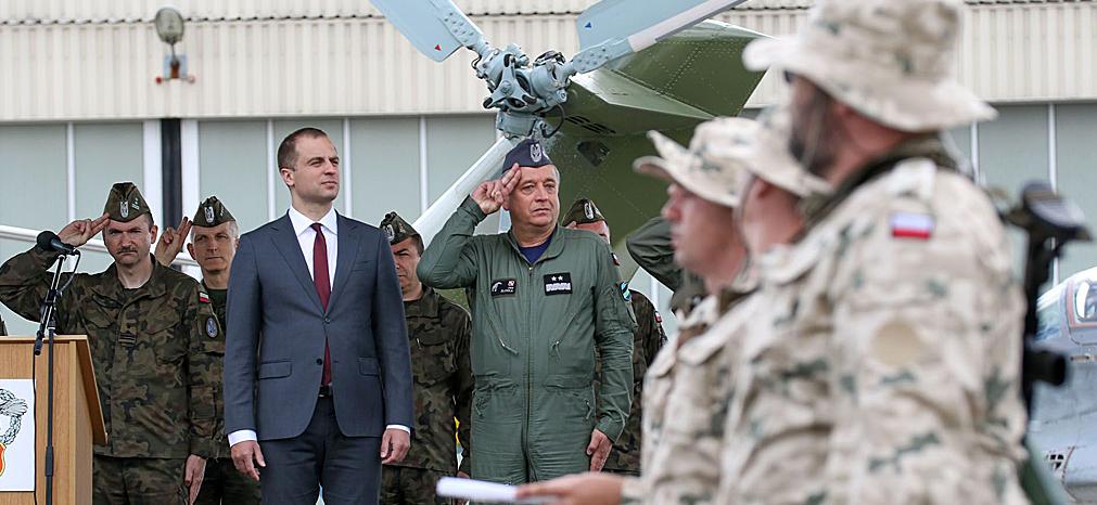 Pożegnanie lotników PKW Kuwejt - Ministerstwo Obrony Narodowej - Portal ...