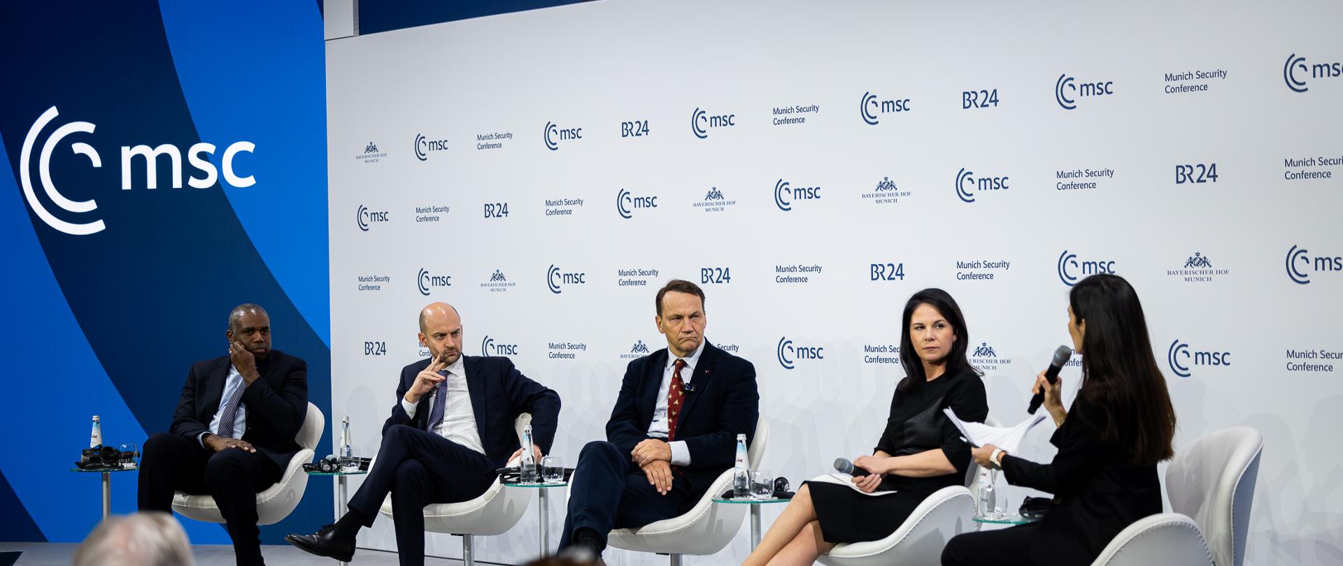 Minister Radosław Sikorski uczestniczył w Monachijskiej Konferencji Bezpieczeństwa ...