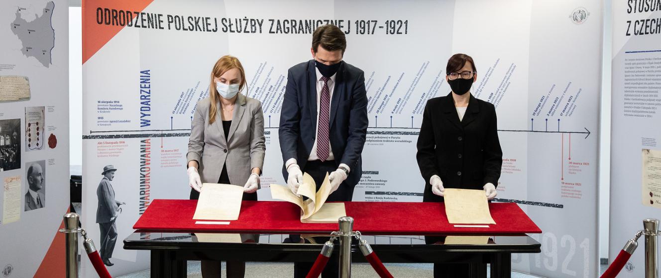Originals of the Treaty of Riga and alliance treaties with Romania and ...
