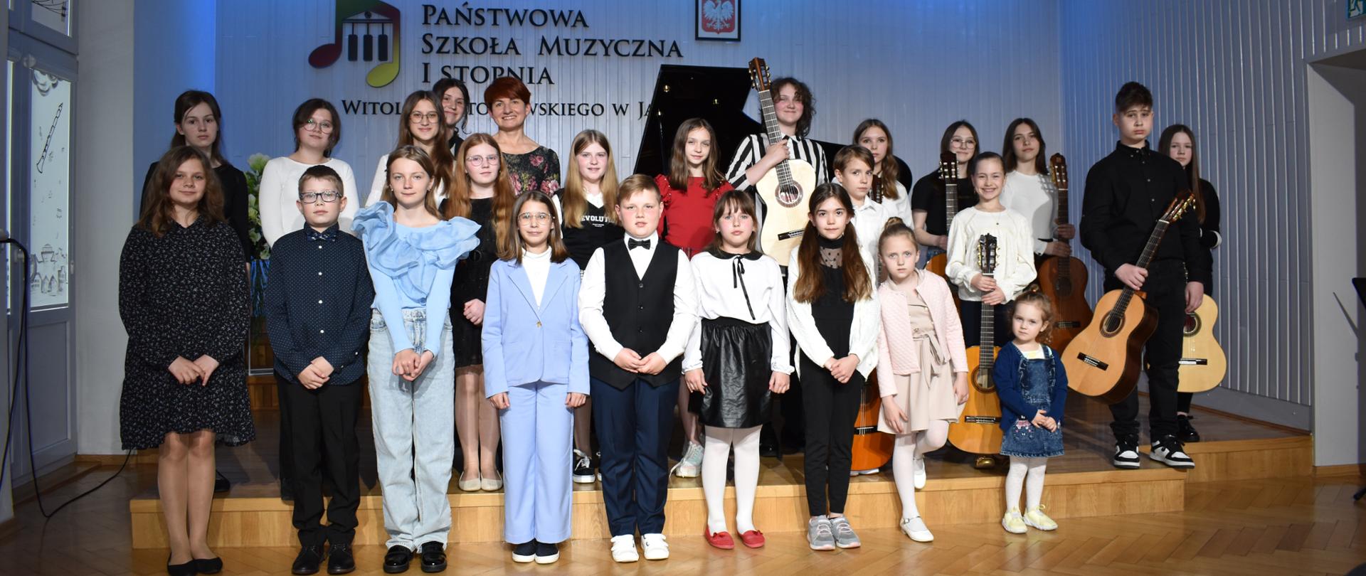 Popis klasy fortepianu i gitary - Państwowa Szkoła Muzyczna I stopnia im. W. Lutosławskiego w ...