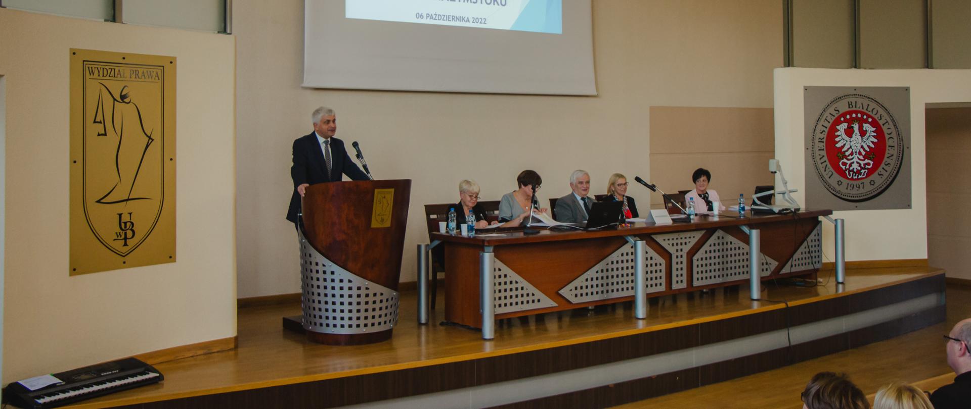 Inauguracja roku na Uniwersytecie Trzeciego Wieku w Białymstoku - Podlaski Urząd Wojewódzki w ...