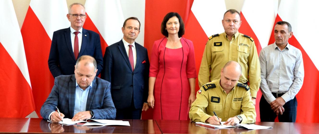 Uroczyste podpisanie umowy na rozbudowę Komendy Powiatowej oraz JRG PSP w Mielcu - Komenda ...