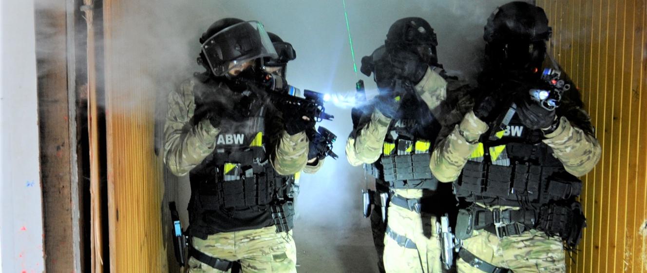 ABW zatrzymała poszukiwanego listem gończym - Służby specjalne - Portal ...