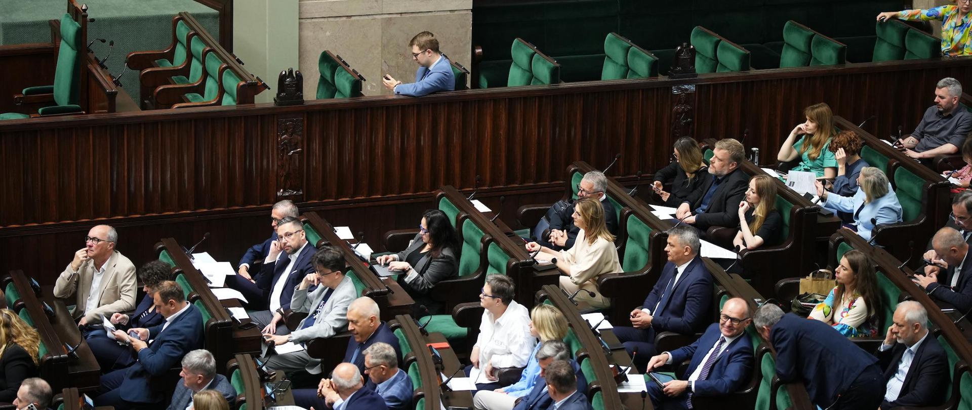 Ustawa o ochronie sygnalistów przyjęta przez parlament - Ministerstwo Rodziny, Pracy i Polityki ...