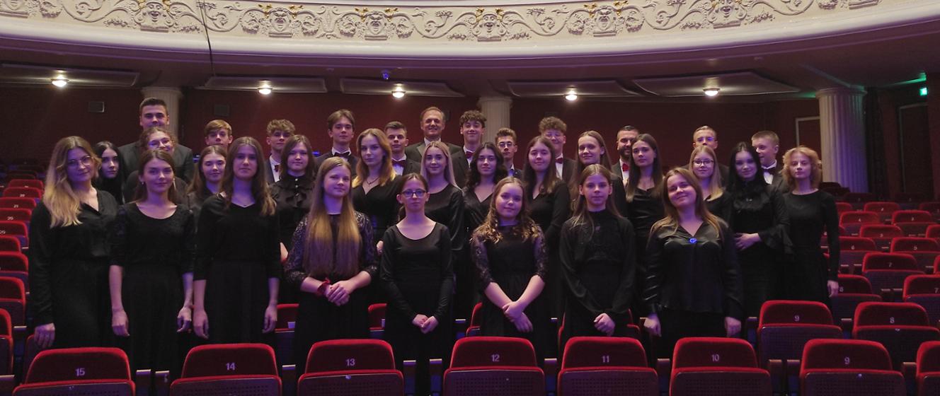 Koncert Orkiestry Symfonicznej PSM I i II st. z Mielca w Teatrze Polskim w Warszawie - Państwowa ...