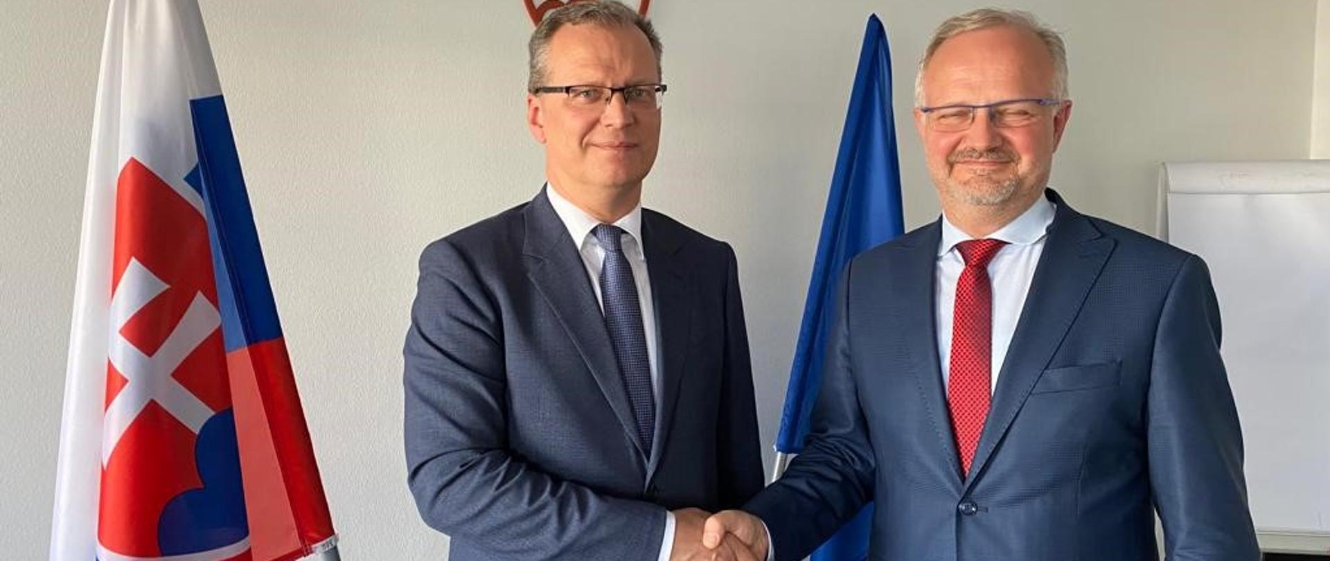 Spotkanie ambasadora z wiceministrem gospodarki RS - Polska na Słowacji - Portal Gov.pl