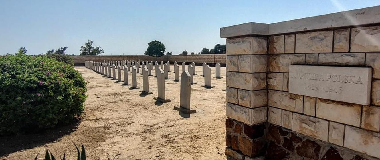 Visit at Kantara war cemetery - Poland in Egypt - Gov.pl website