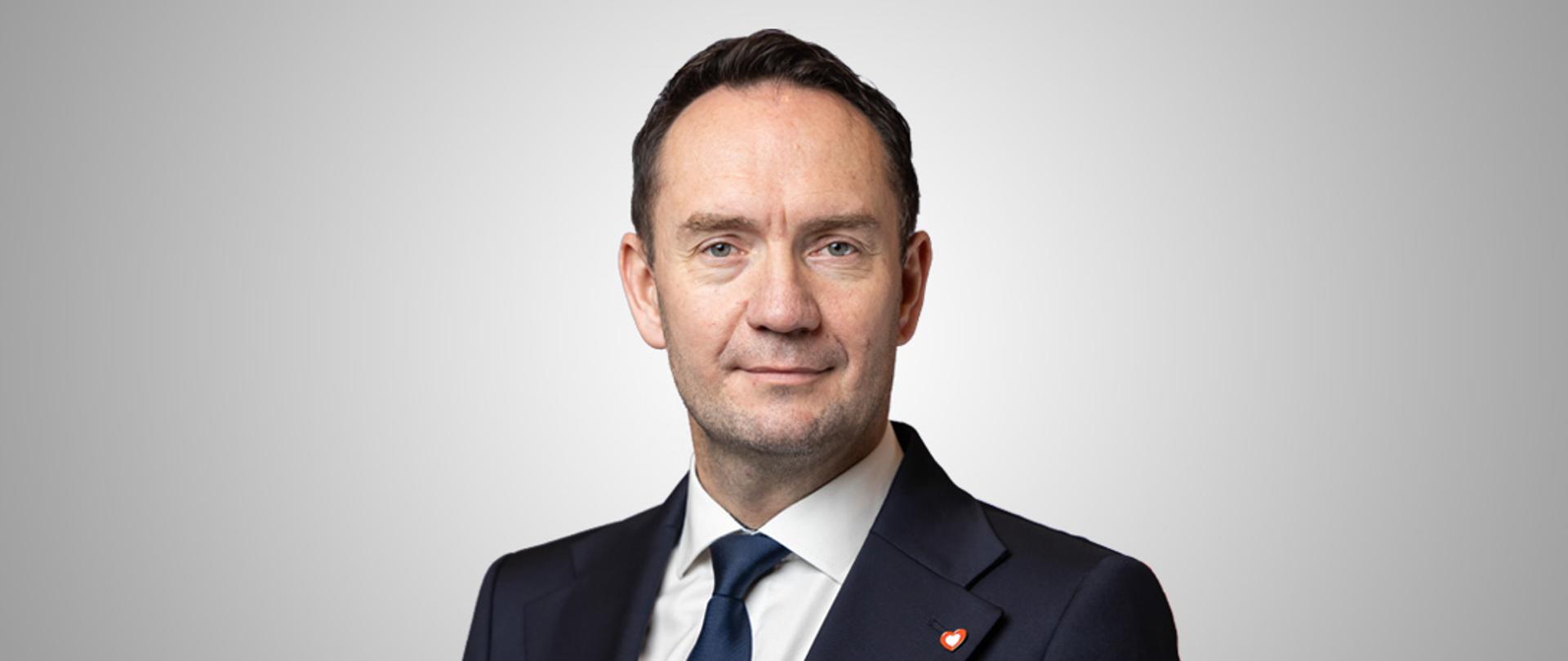 Tomasz Szymański - Ministerstwo Spraw Wewnętrznych i Administracji ...