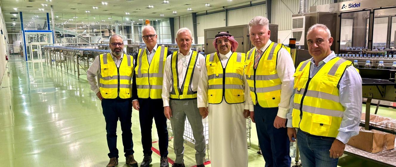 Ambassador visited the Nova water bottling plant in Se'ed - Poland in ...