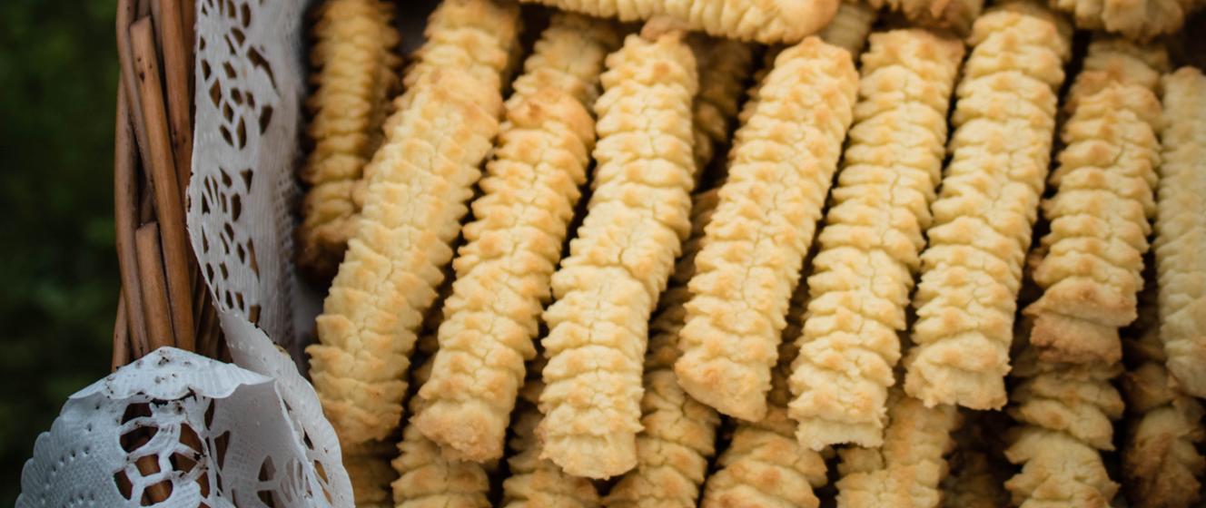 Keksy przez maszynkę/kruche ciastka kręcone przez maszynkę ...