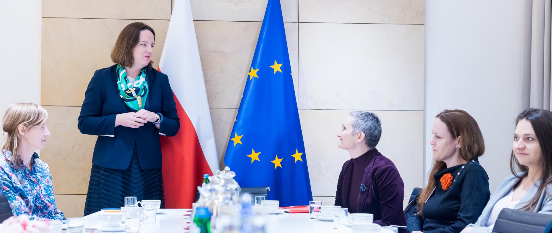 Spotkanie wiceminister Anny Radwan-Röhrenchef na temat zaangażowania ...