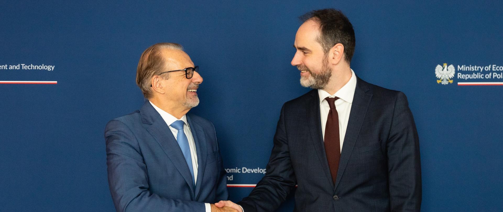 Dyrektor generalny Europejskiej Agencji Kosmicznej z wizytą w MRiT - Ministerstwo Rozwoju i ...